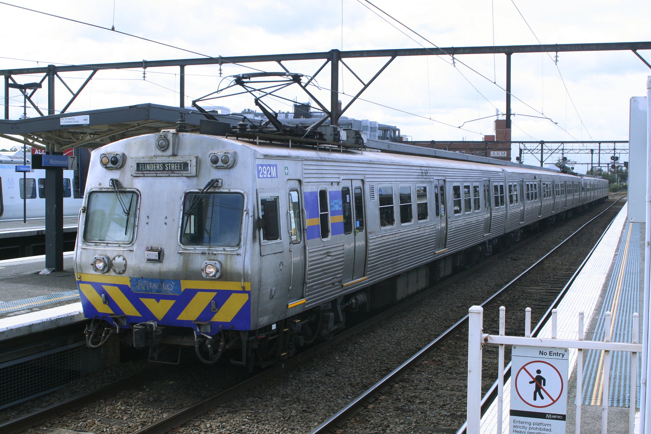 The most comprehensive book of Melbourne's Hitachi trains ever printed ...